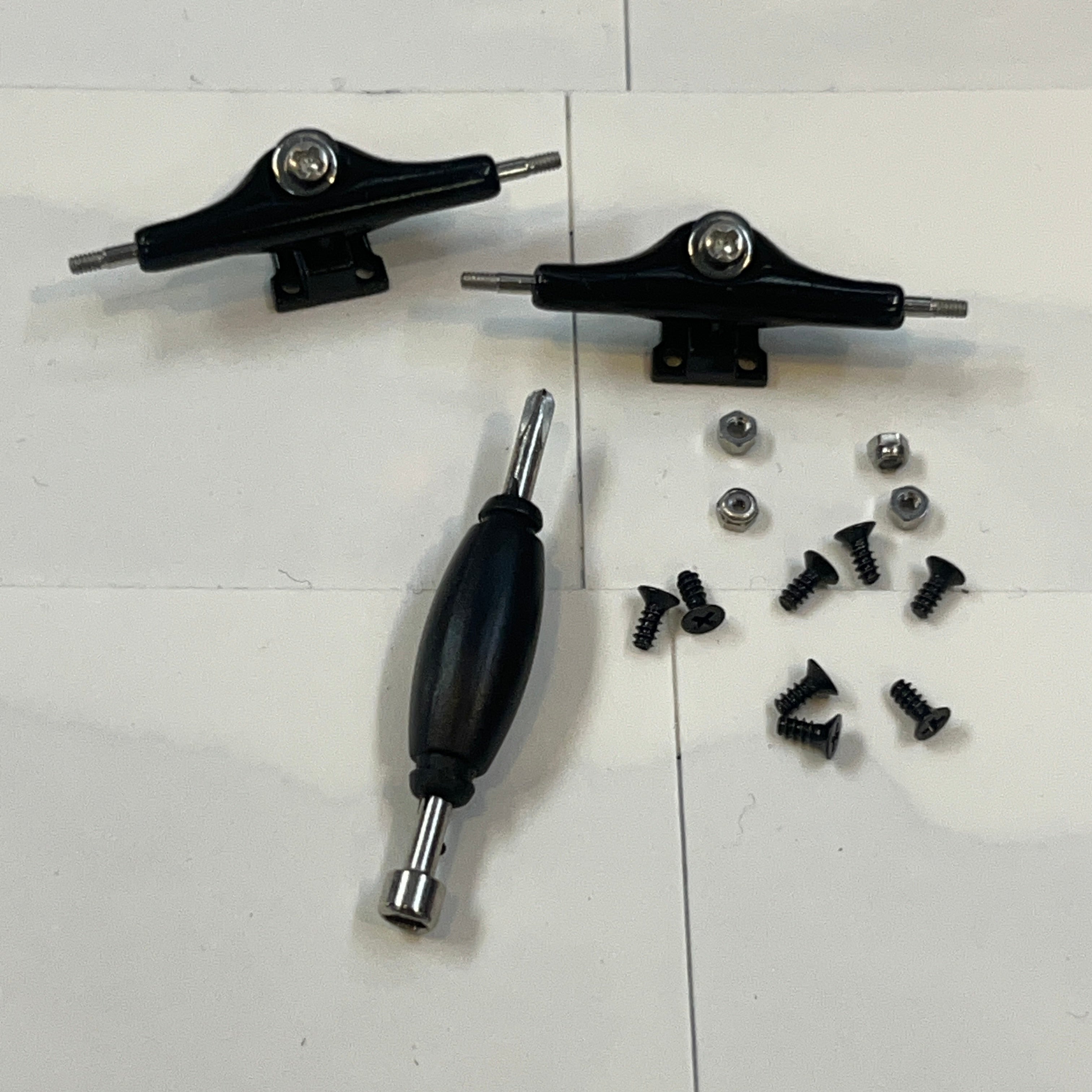 PLUS Fingerboard Truck Set – Plus Skateboarding